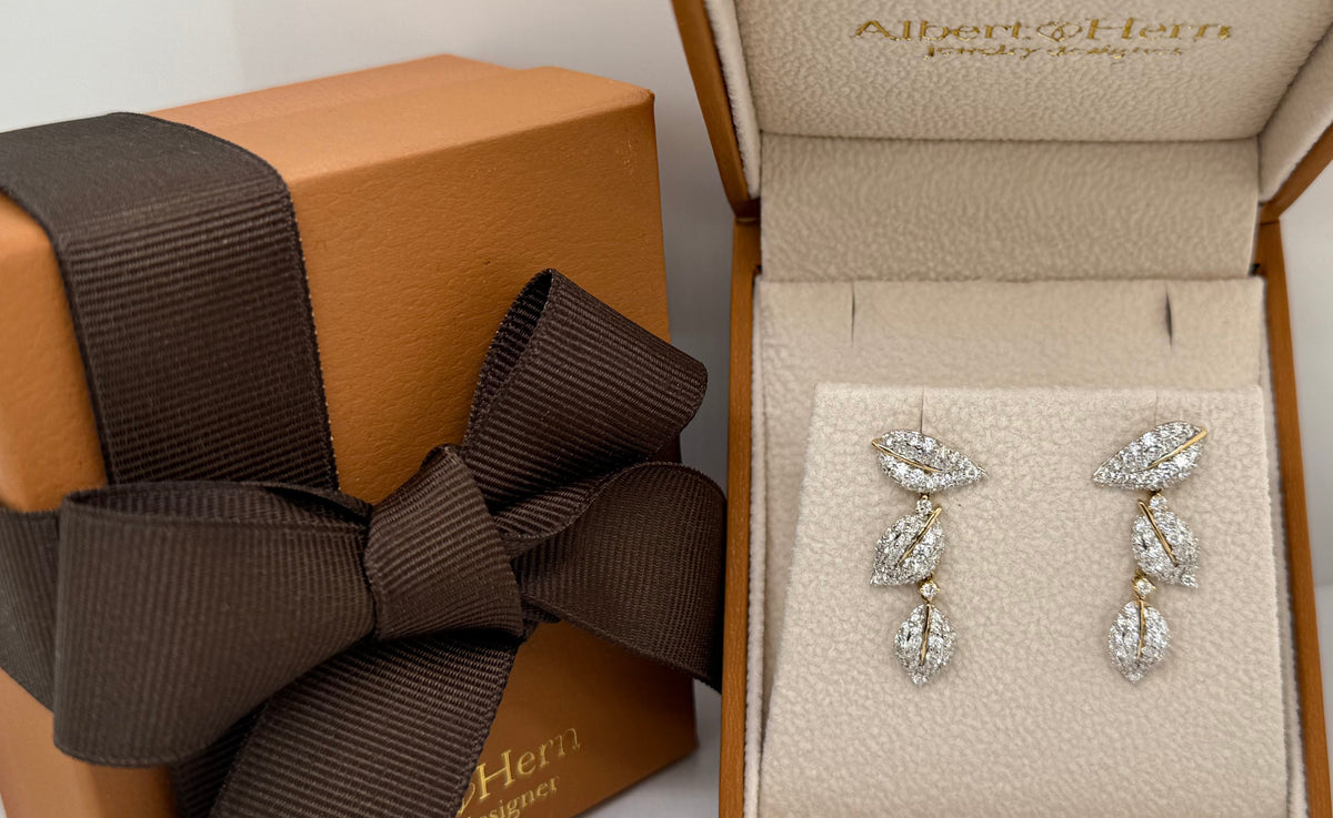Earrings 18kt Gold Leaf Shape Diamonds and Long Chain – Albert Hern