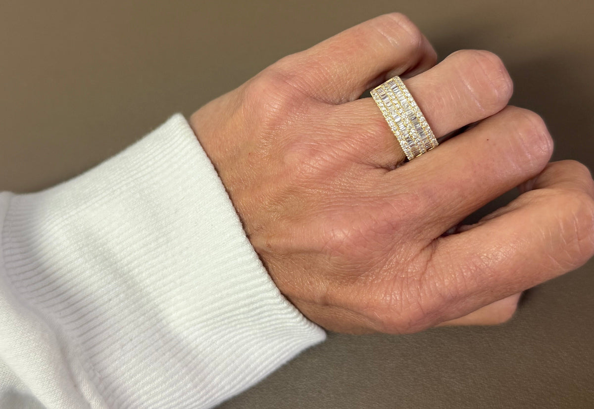 Ring 18kt Gold Baguettes and Diamonds – Albert Hern